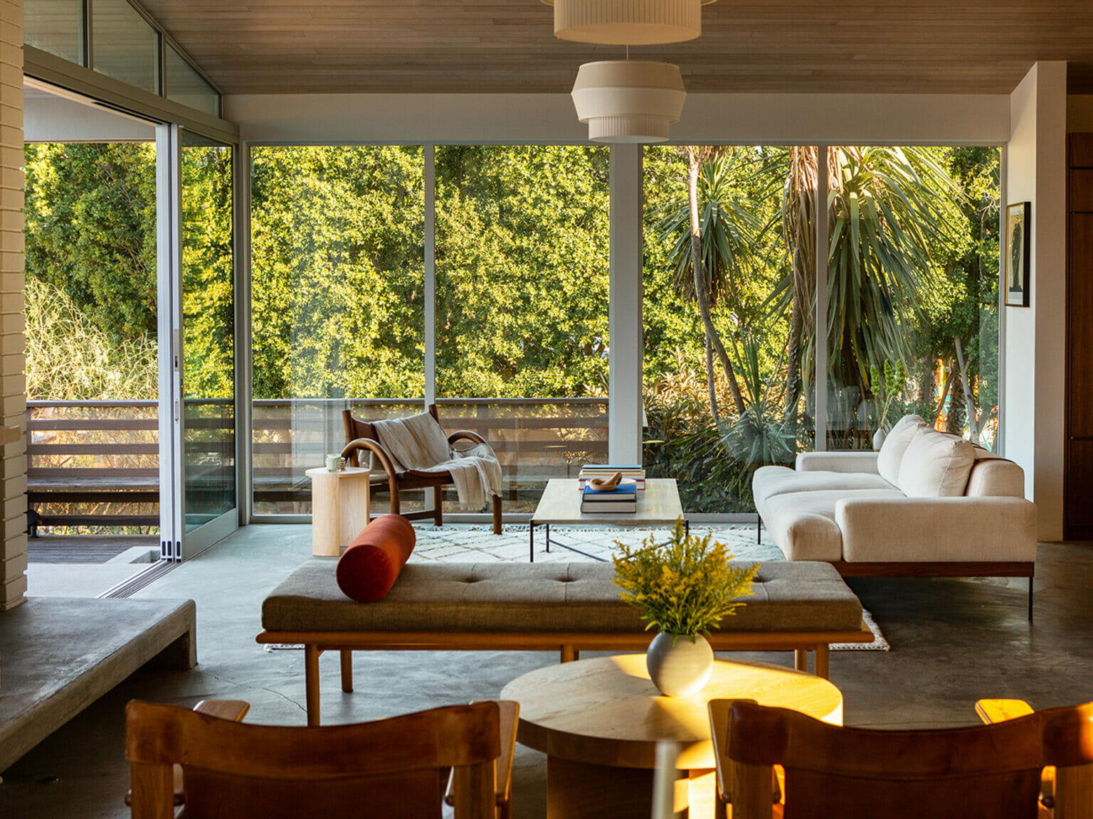 WRIGHTCREST - Electric Bowery